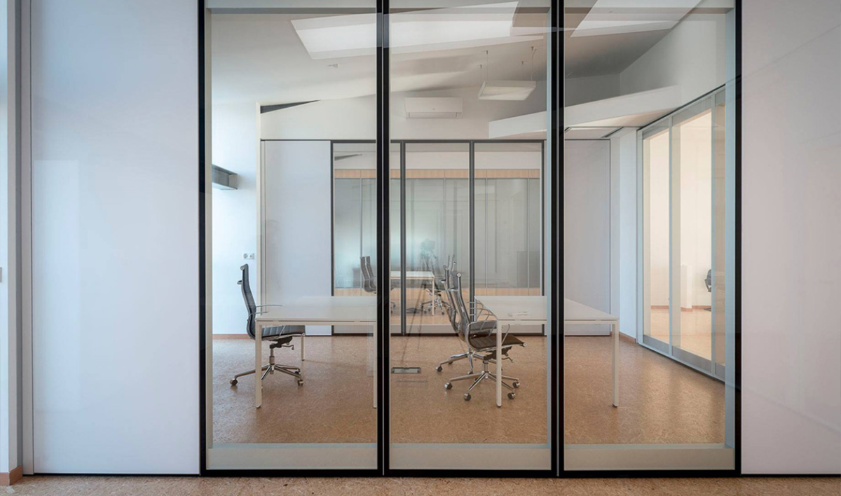 Glass Partition Dubai - Innovative technical solutions for a better UAE.